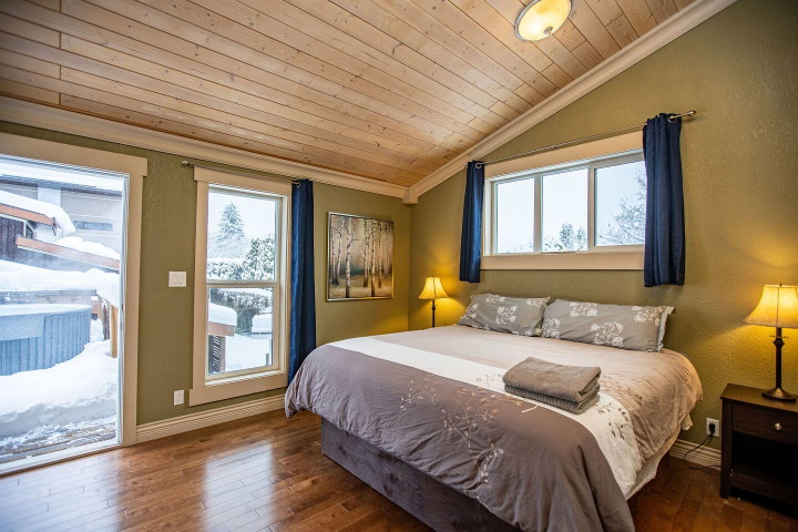 Cottonwood Chalet - Revelstoke