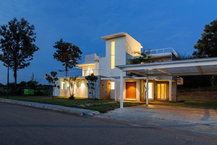Golfer's Arena By Stayjade|jacuzzi| Ps5| 30min Hsr - Hosur