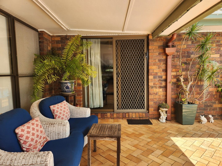 Semi Detached Granny Flat With Pool. - Tamborine Mountain