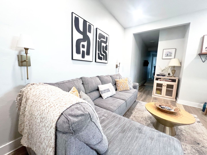 Simply Comfortable And Cozy - Indianapolis, IN