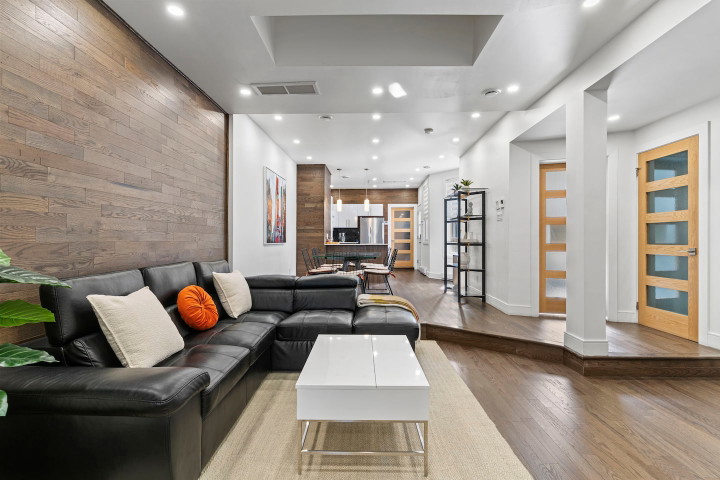 Dt/3 Chambres/king Bed/metro/parking - Montréal, QC