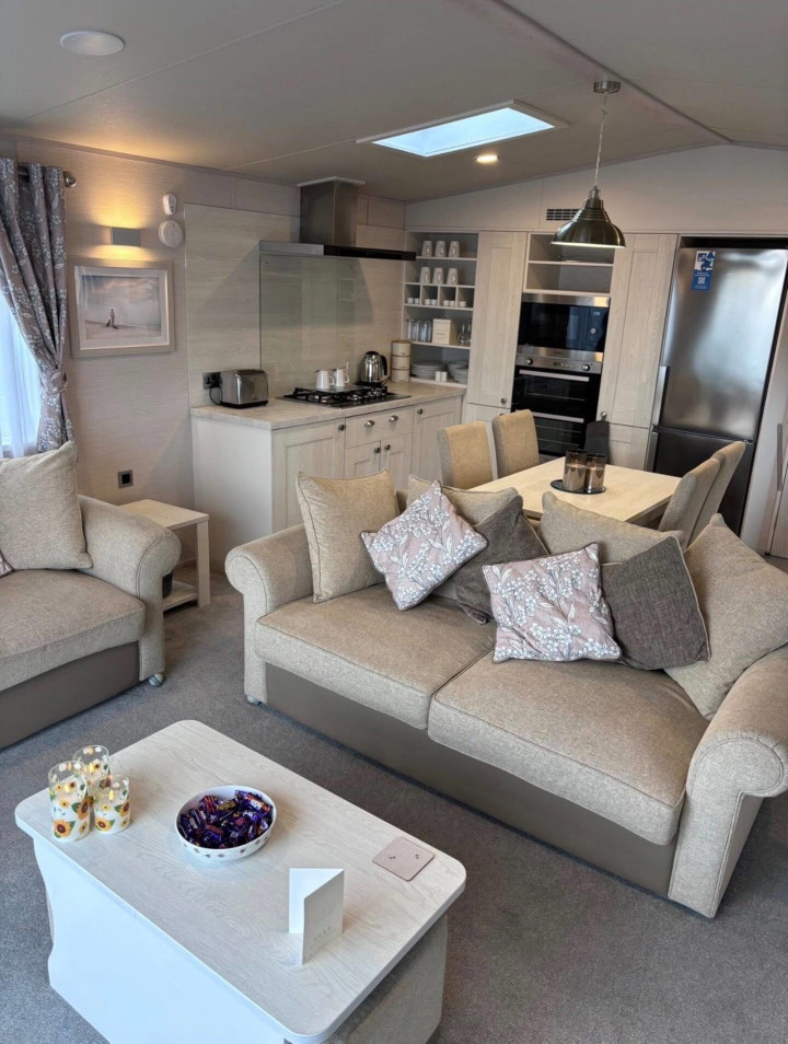 Gold Sea View Caravan, Combe Haven Holiday Park - Hastings
