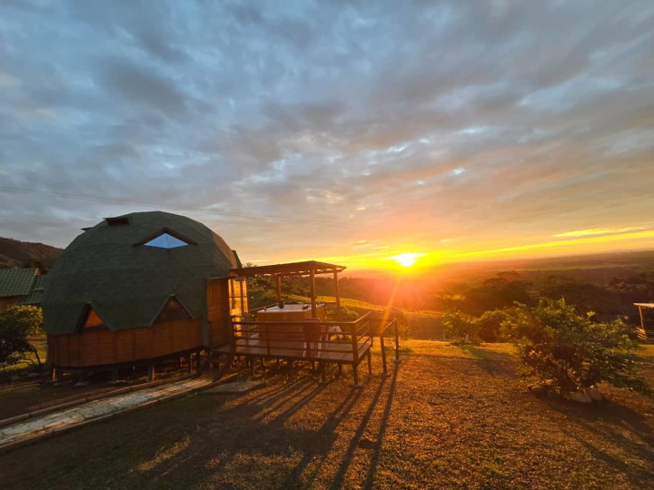 Spectacular Cabin For 6 | Hummingbird - Acacias