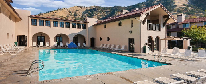 Clear Lake 2br Apartment With Resort Access - Nice, CA