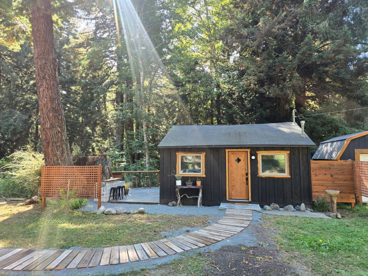 The Magi
Woodland Cottage - Trinidad, CA