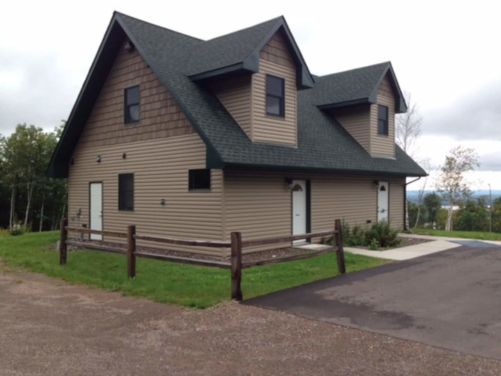 Beautiful Home Or 2 Apartments Duluth/spirit Mtn - Duluth, MN