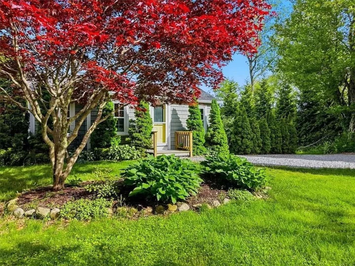 Lovely Private Retreat, Minutes To Dining & Beach - Narragansett, RI