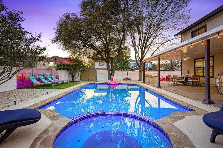 Poolside Paradise | Hot Tub  Arcade  Game Room - Lackland AFB, TX