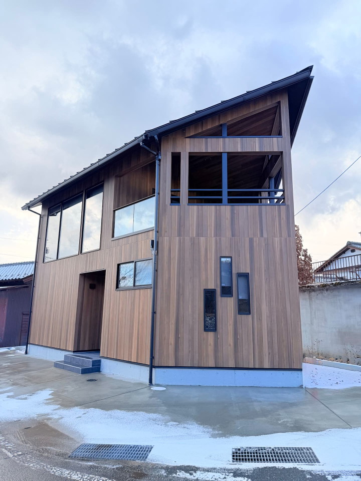 Newly Built! | Nagakura Shrine, Stream & Mt. Asama - Karuizawa