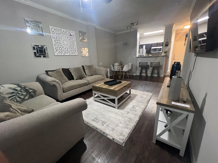Cozy Modern Galleria Bungalow 7 Min Drive To Nrg - Houston
