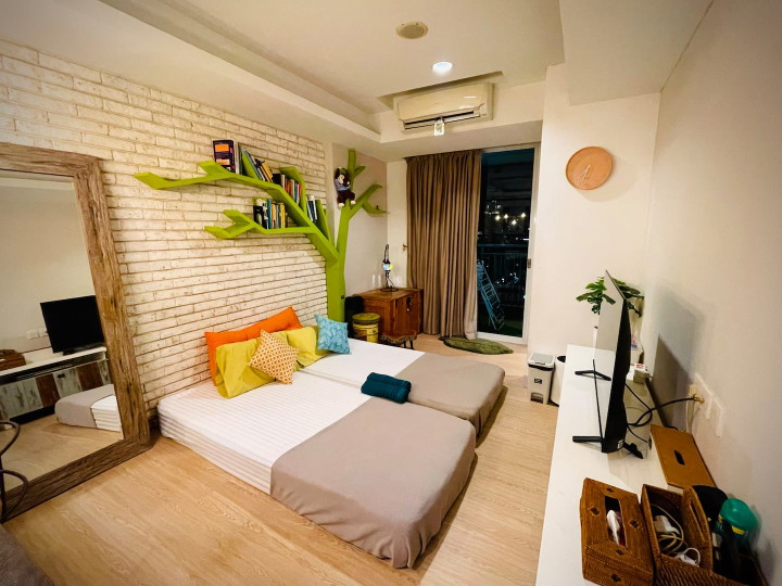 Appartement Coloré : 3 Lits, Piscine, Salle De Sport, Près De Jiexpo - Jakarta