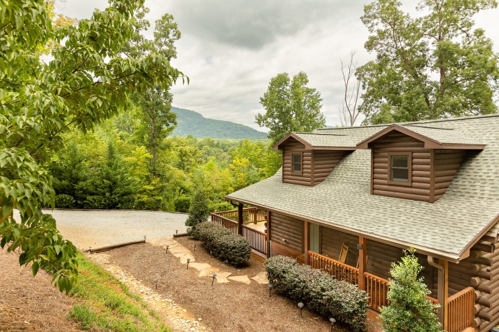 The Lookout At Lake Lure | Hot Tub & Epic Views! - Lake Lure, NC