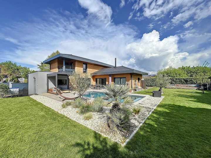 Maison Familiale Avec Piscine - Divonne-les-Bains