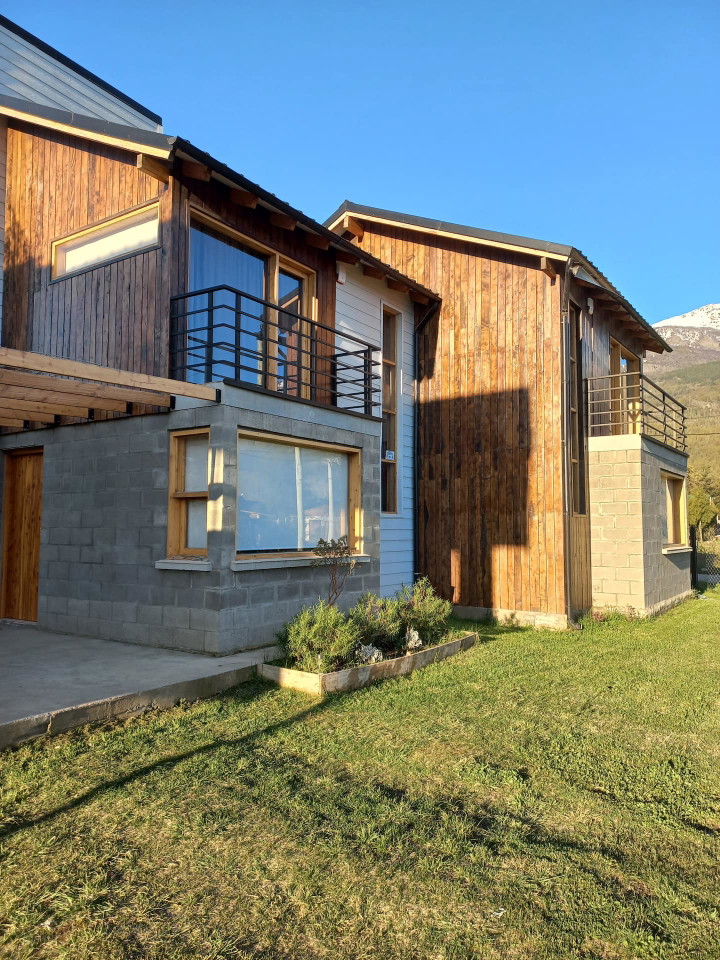 House With Mountain View + Barbecue And Garden - El Bolsón