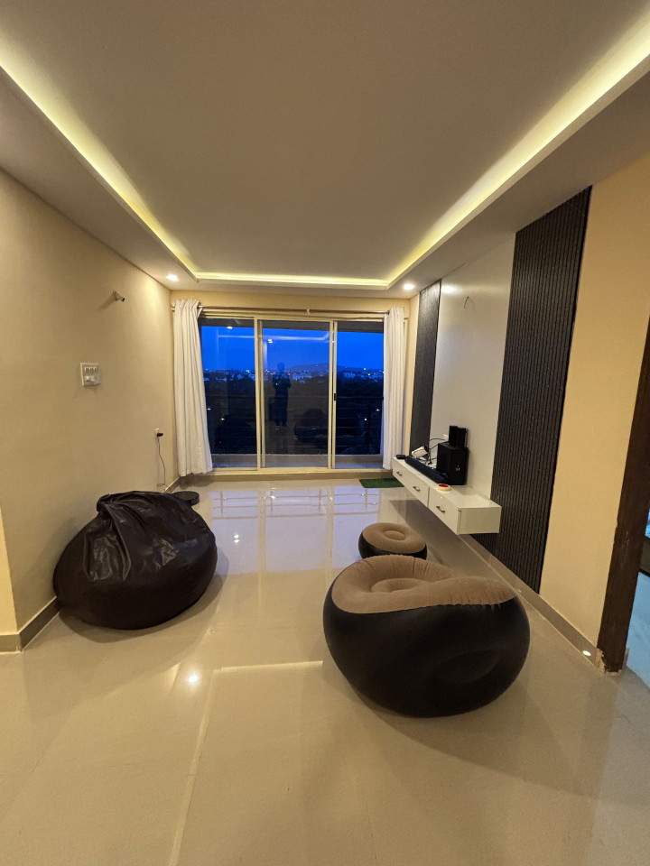 Modern Stay With Balcony, City & Garden Views - Hubli