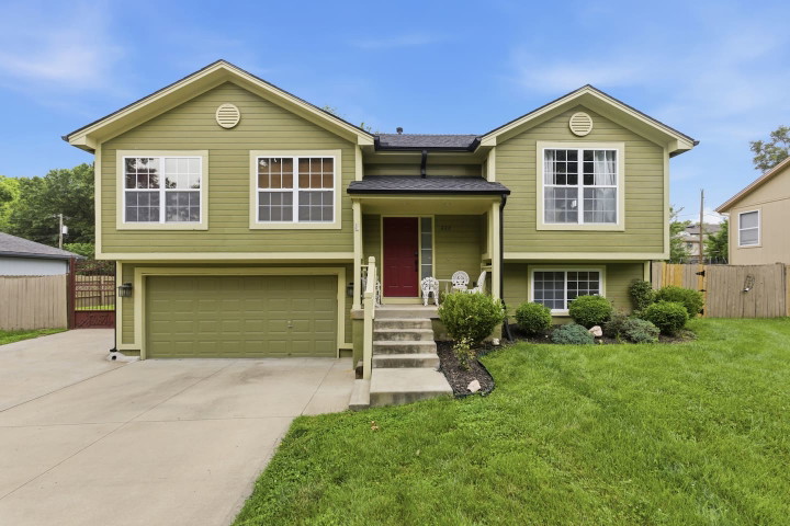 Spacious Home In Kck | Perfect For Groups - Kansas City, KS