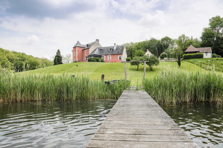 Lakefront French Chateau With Swimming Pool - Bourgueil