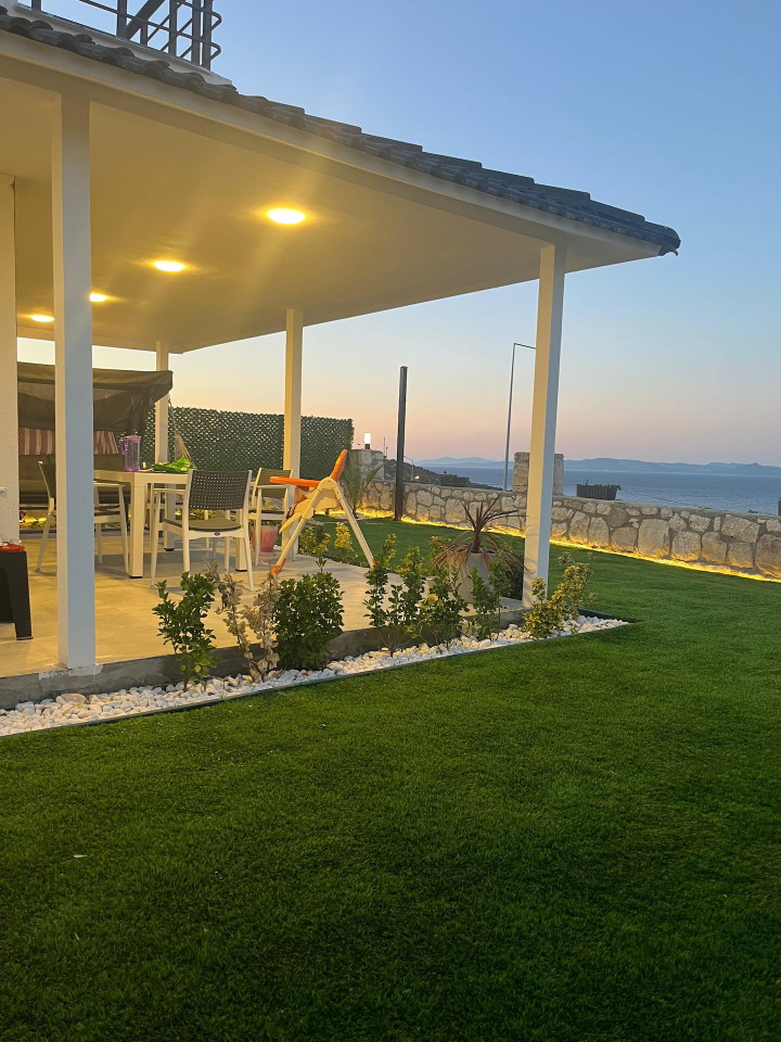 Mordoğan Kamukent Deniz Manzaralı Tripleks Villa - Karaburun