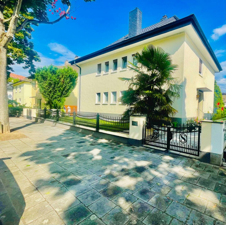 Charmante Dachwohnung In Lu-süd - Mannheim