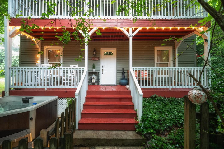 Charming Cottage-walk&view Dt Avl- Hot Tub - Asheville, NC