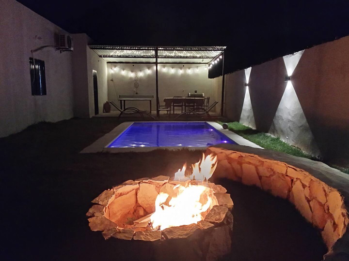 Casa Con Quincho, Piscina Y Parrilla - Paraguay