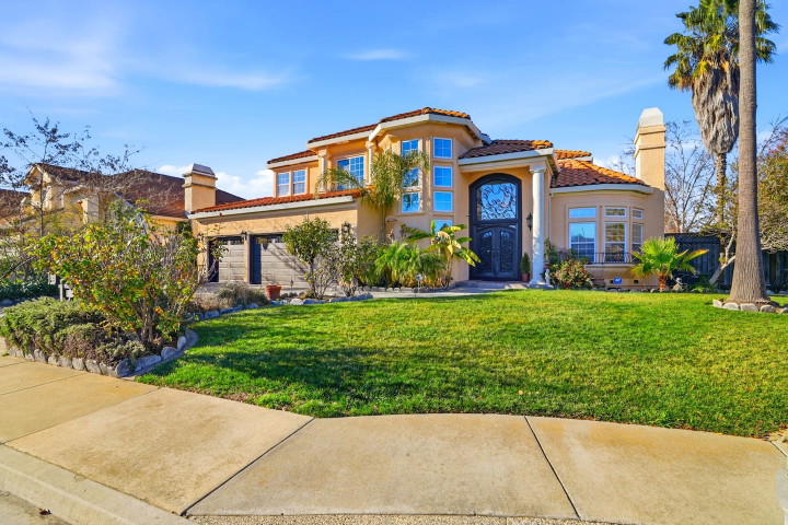 Luxe Estate W/ Pool | Sleeps 10 - Morgan Hill, CA
