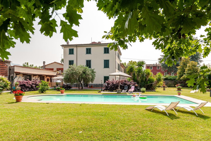 Aia Di Beppe [Relaxation/play Area In Preparation] - Lucca