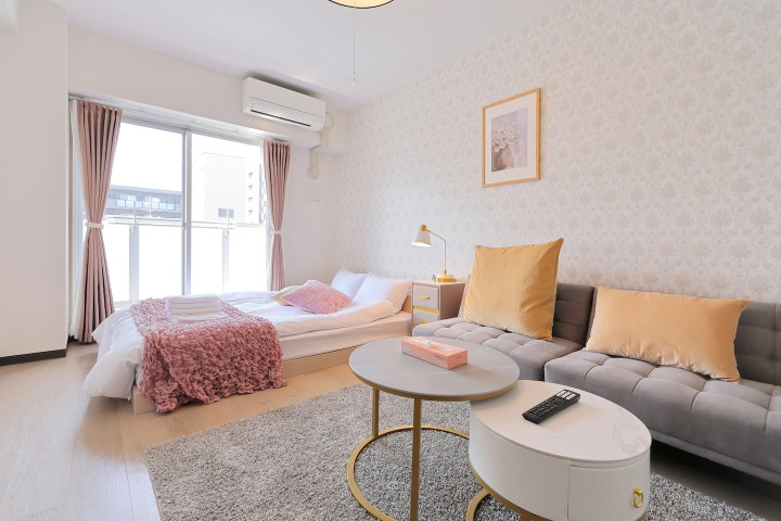 S803 Nankai Namba Station 8 Minutes/nihonbashi Station 6 Minutes/kuromon Market 2 Minutes On Foot - Osaka