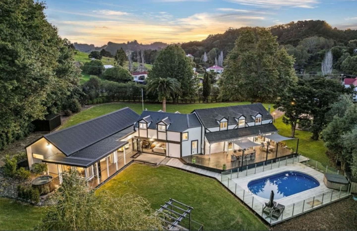 Puhoi Retreat - Waiwera