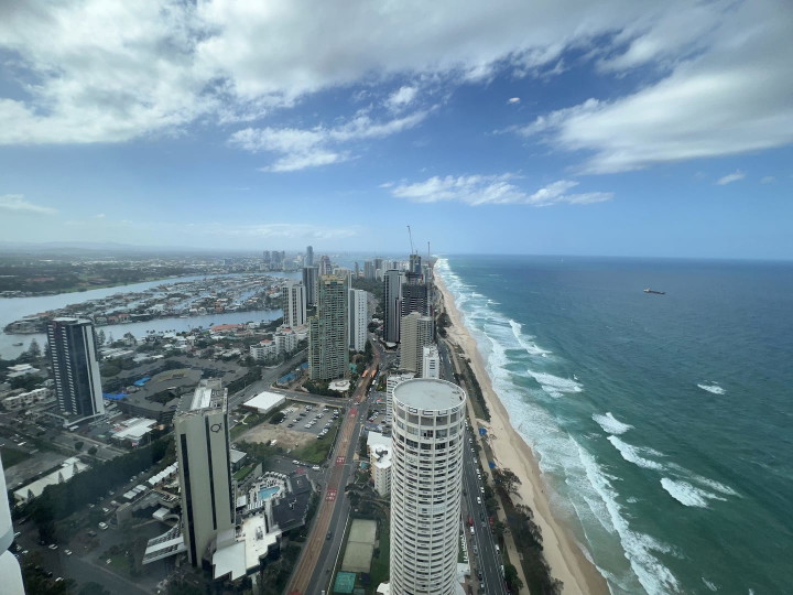 Meriton L47 With Seaviews And Carpark - Gold Coast