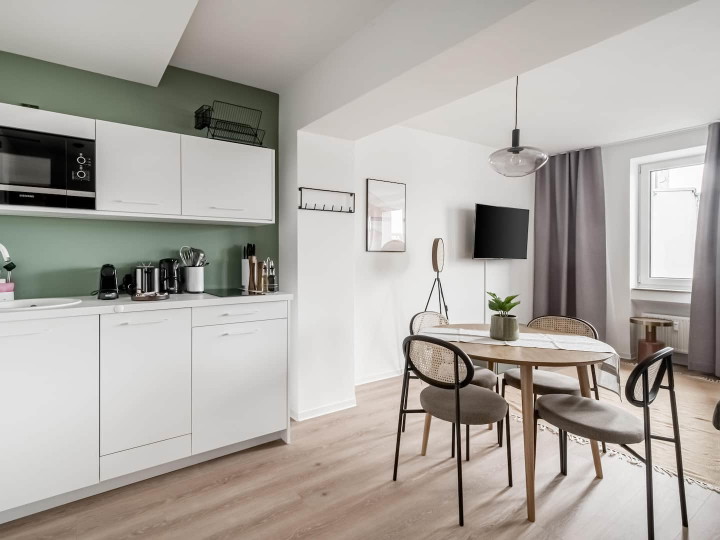Limehome Saarbrücken | Comfort Suite With Sofa Bed - Saarbrücken