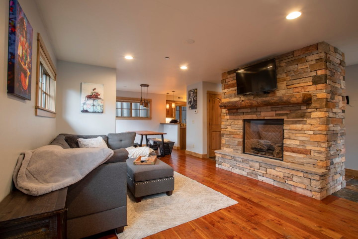 Urban Comfort Downtown, Garage, Family Friendly - Whitefish, MT