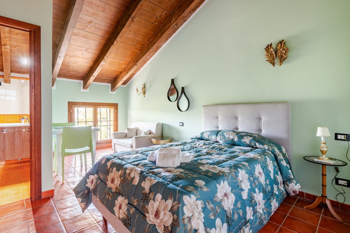 Country Home: Elegant Studio, Mid-long Rent - Italie