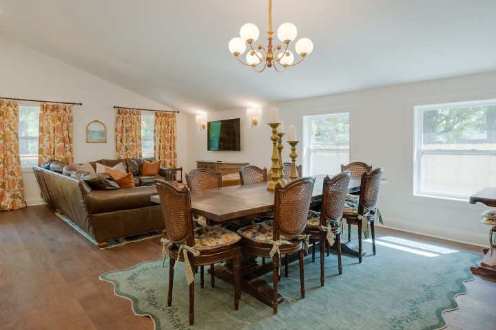 Pecan Manor Off Main | Downtown Franklin - Franklin, TN