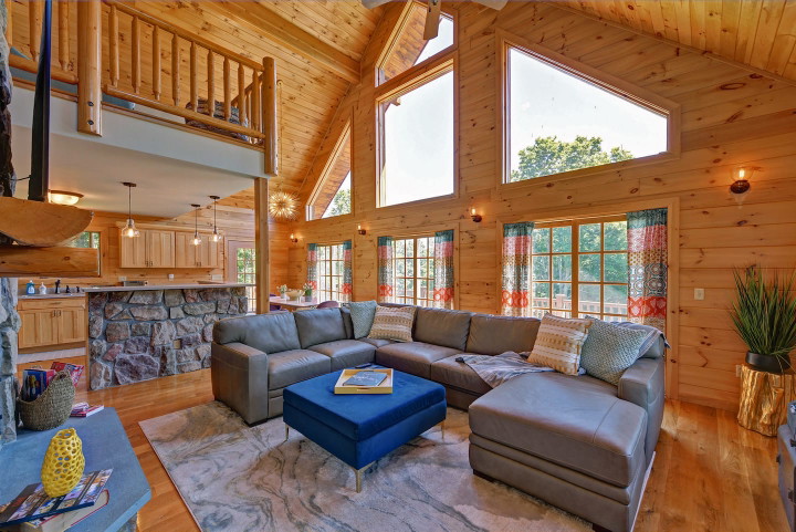 Great Barrington, Cabin Sleeps 14, Walk To Town - Great Barrington, MA