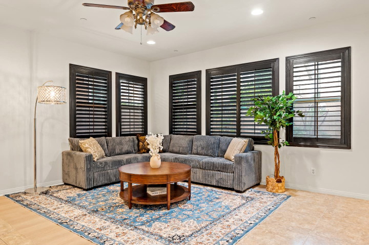 Luxury 7br Getaway/10 Beds/near Victoria Gardens - Rancho Cucamonga, CA