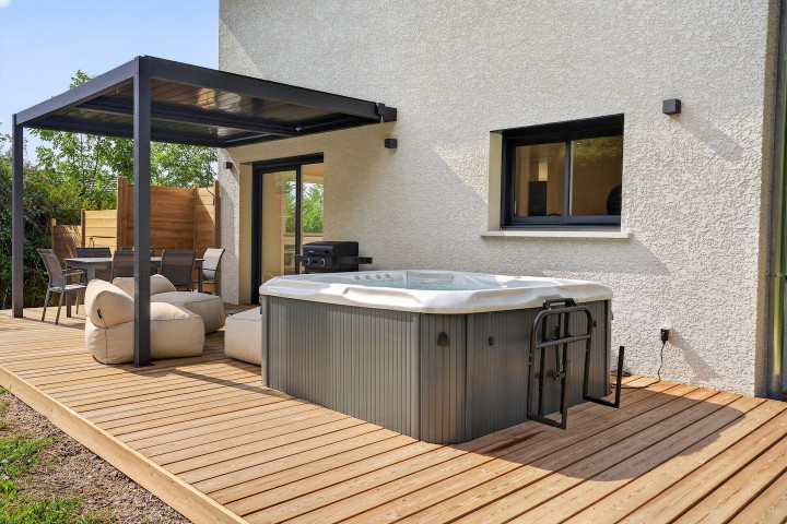 Hinenaò Villa
Jacuzzi, Cinéma & Nature - Évian-les-Bains