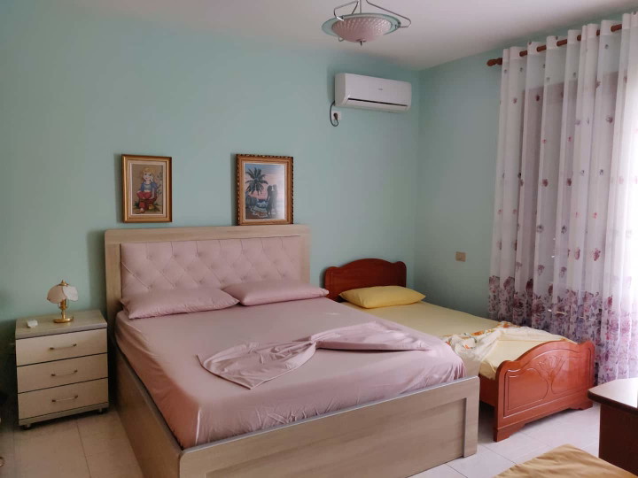 Alliaj Guesthouse- Triple Room With Balcony - Albania