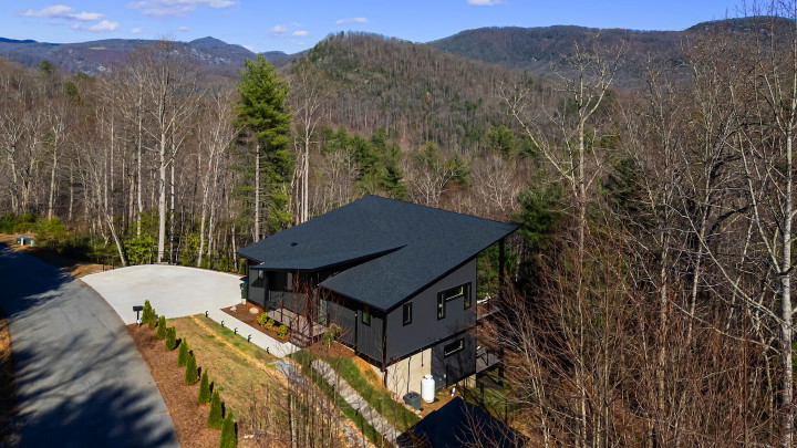 Pierre Vista: Luxury Mtn Retreat W/ Sauna + Views - Hendersonville, NC