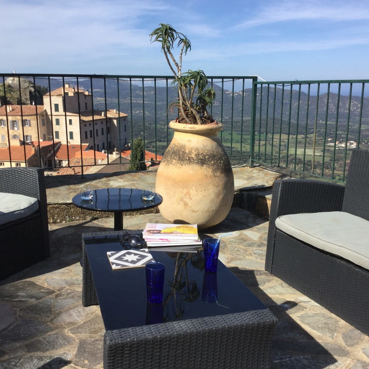 Charming House With Large Terrace - Belgodère