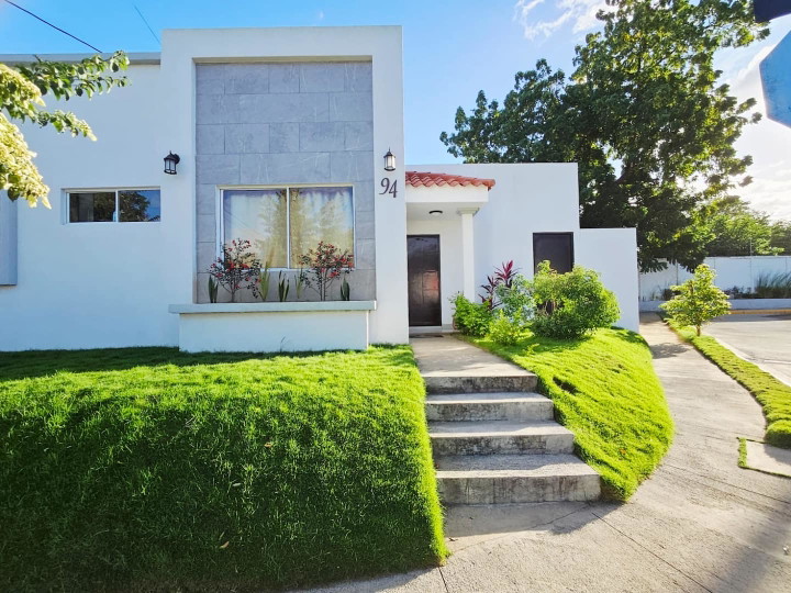 Maison Confortable Dans Une Communauté Fermée! - Managua
