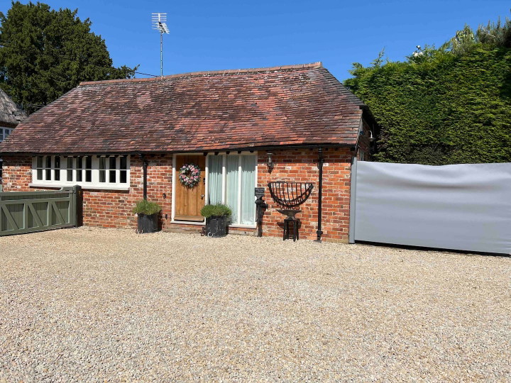 Walnuts Forge - Self Contained Accomodation - Wiltshire