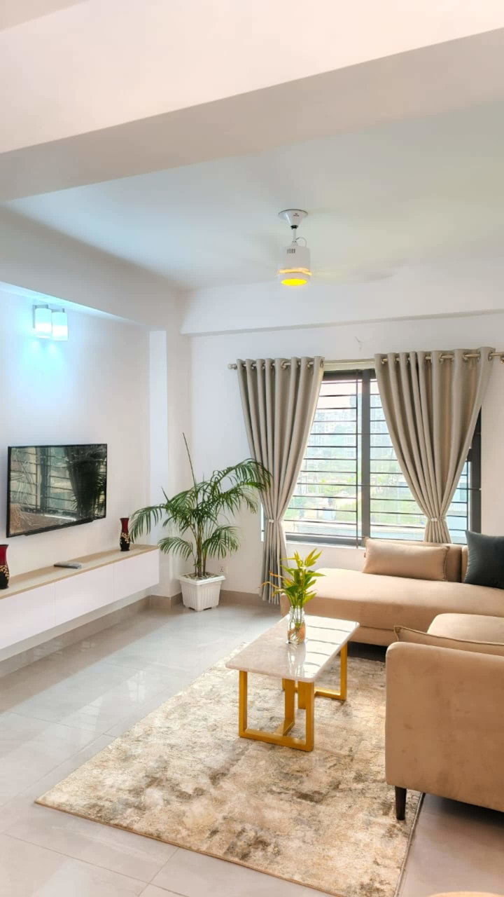 Bashundhara Sky Crest 3rd Floor 3br Family Suite - Bangladesh