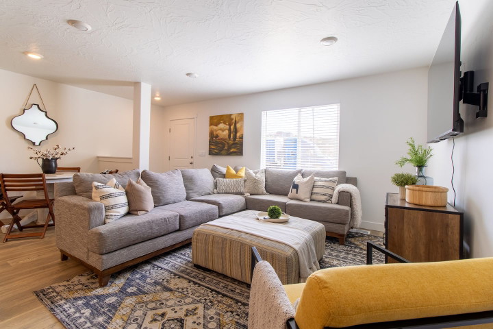 3br/2ba Sleeps 8 Modern Clean New Build - Cedar City, UT