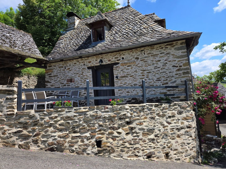 Maison De Campagne Auvergnate - Cantal