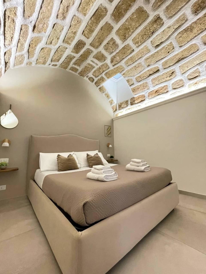 A Stone's Throw From The Centre Of Terrasini - Terrasini