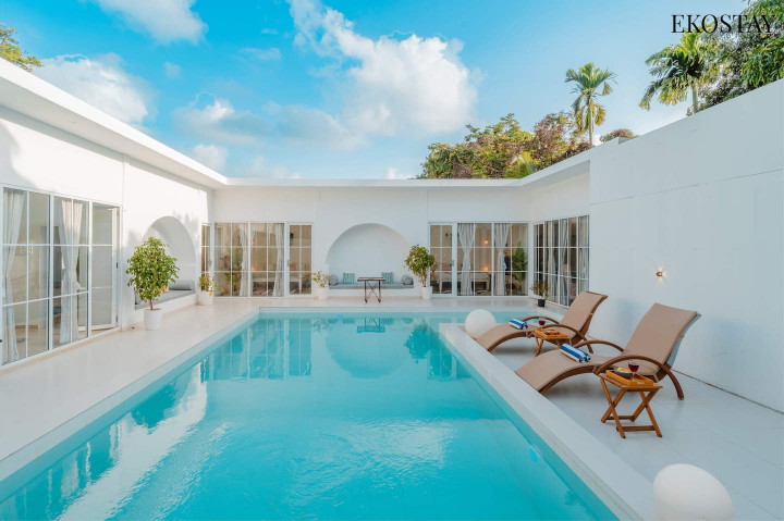 Modern 5bhk Pool Villa - Alibag