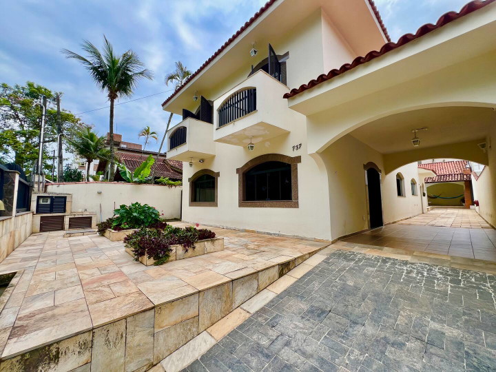 Casa C/ Piscina, Churrasqueira E 5 Quartos Enseada - Guarujá