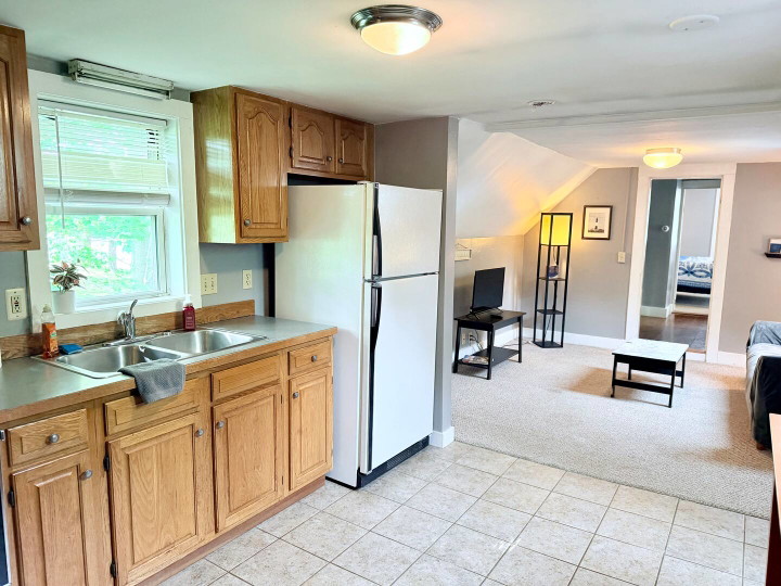 Great Suburban Location Close To Town! - Portland, ME