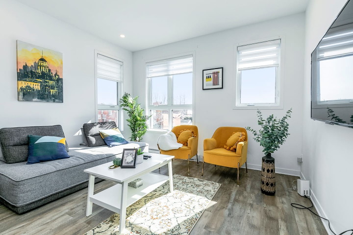 Nice 3bdr Townhouse Close To Dt Mtl Free Parking - Longueuil